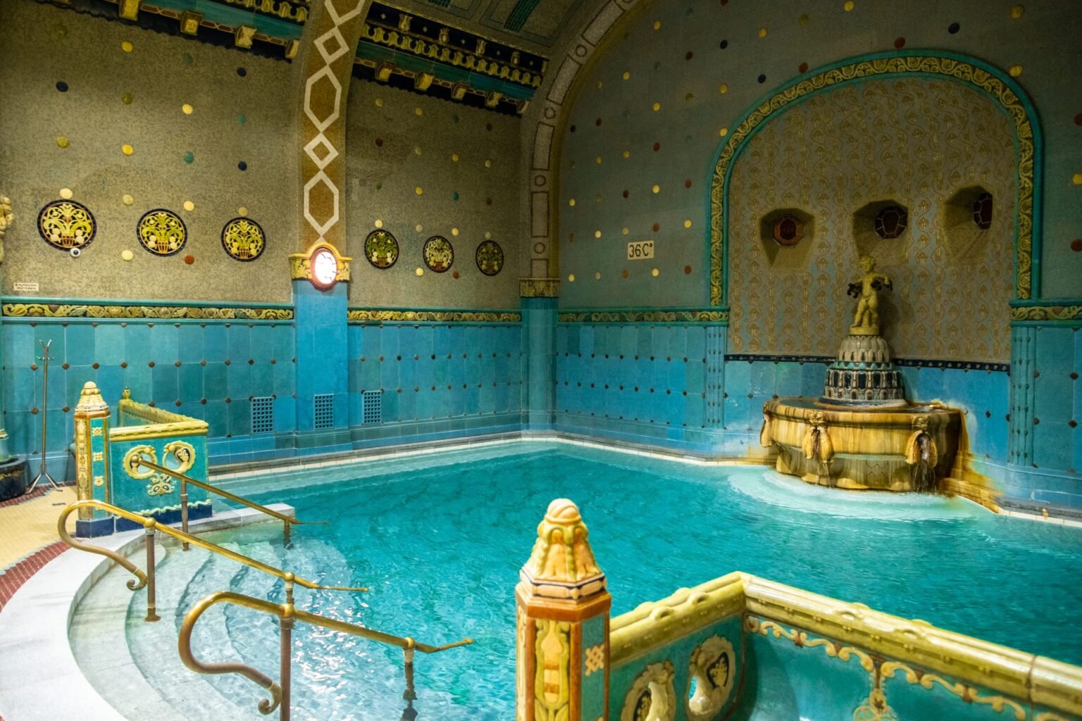 Make A Splash: Inside The World’s Most Expensive Luxury Pools - Society ...